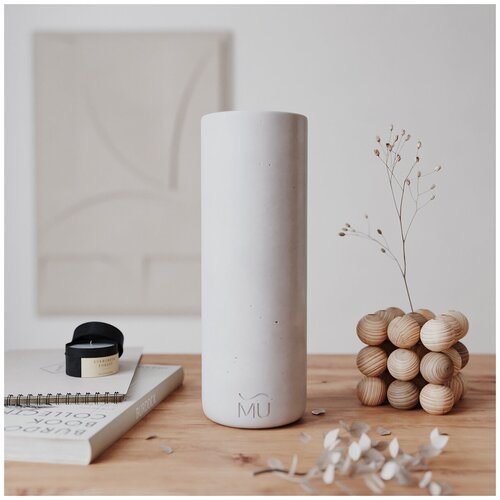 Декоративная ваза для сухоцветов Astrid Gloss, 25 см, бетон, белая глянцевая