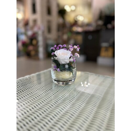 Роза в стеклянном стаканчике | Стабилизированные цветы