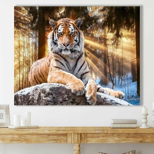Картина на холсте для интерьера на натуральном холсте "Грациозный тигр" 52х66 см. К0234