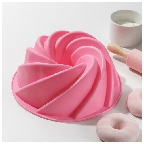 Форма для выпечки силиконовая Доляна "Немецкий кекс. Вихрь", d=24,5 см, цвет розовый
