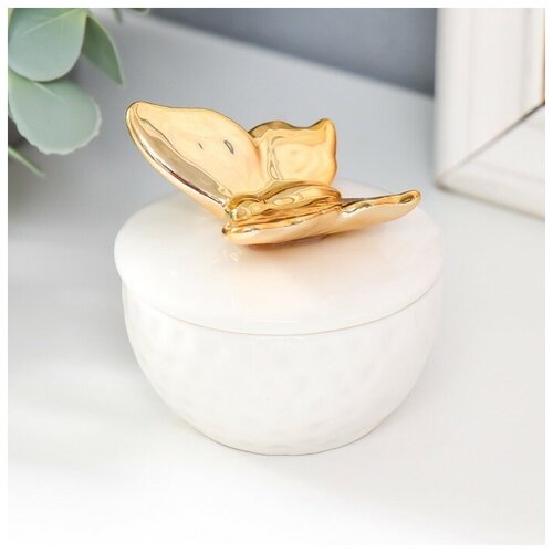 Шкатулка керамика "Золотая бабочка" белая 6,5х6,5х6 см 9413460