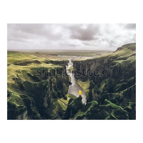 Постер на холсте Фантастическая панорама красивейшего Каньона Фьядрарглйуфур в Исландии 67см. x 50см.