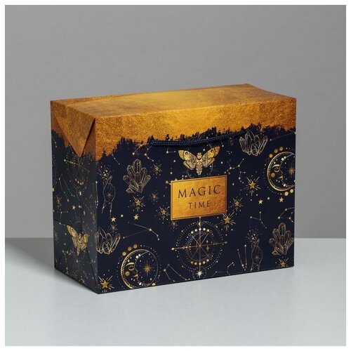 Пакет — коробка, подарочная упаковка, «Magic time», 23 х 18 х 11 см