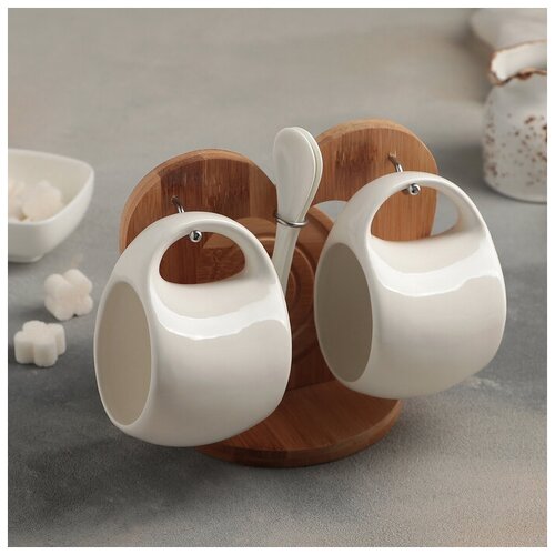 Набор чайный керамический на деревянной подставке Эстет, 6 предметов: 2 чашки 200 мл, 2 подставки 9,5 см, 2 ложки, цвет белый