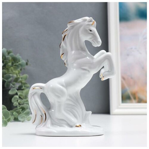 Сувенир керамика "Белый конь" 18 см 254572