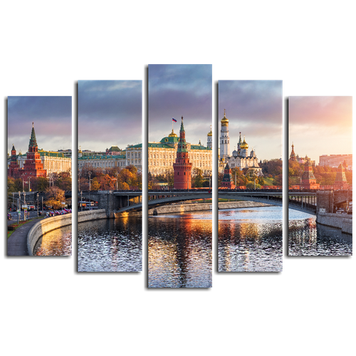Модульная картина Утреннее солнце над Московским Кремлем 117х80 см