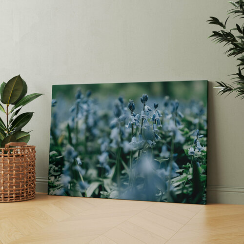 Картина на холсте(Синие колокольчики, цветы) 22 32 см/ для интерьера/на стену/в комнату/в подарок/в кабинет/в кафе