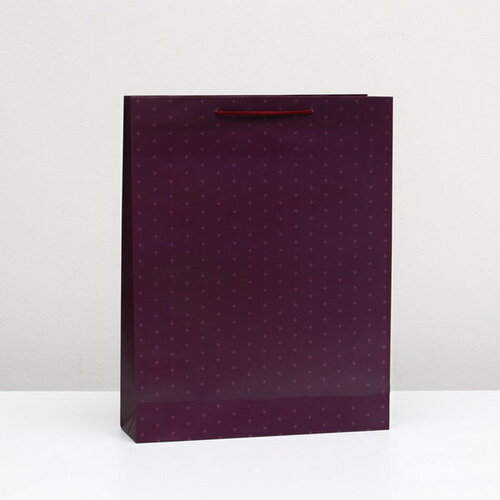 Пакет подарочный "Ромбы на бордовом" 33 x 42.5 x 10 см