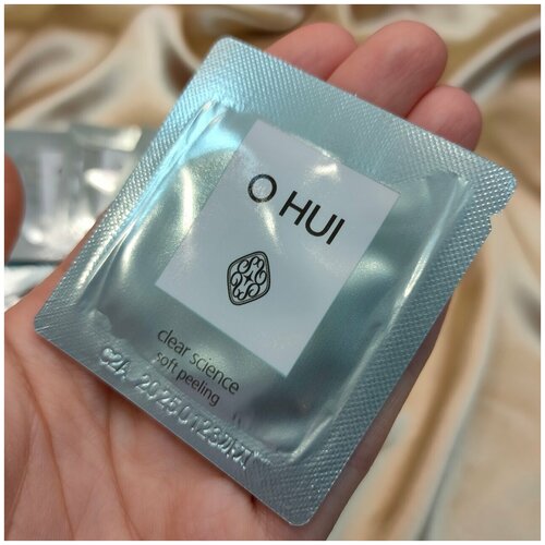 O HUI Пилинг - скатка для лица с экстрактом морских водорослей корейский люкс (10шт*1мл) Ohui Clear Science Soft Peeling