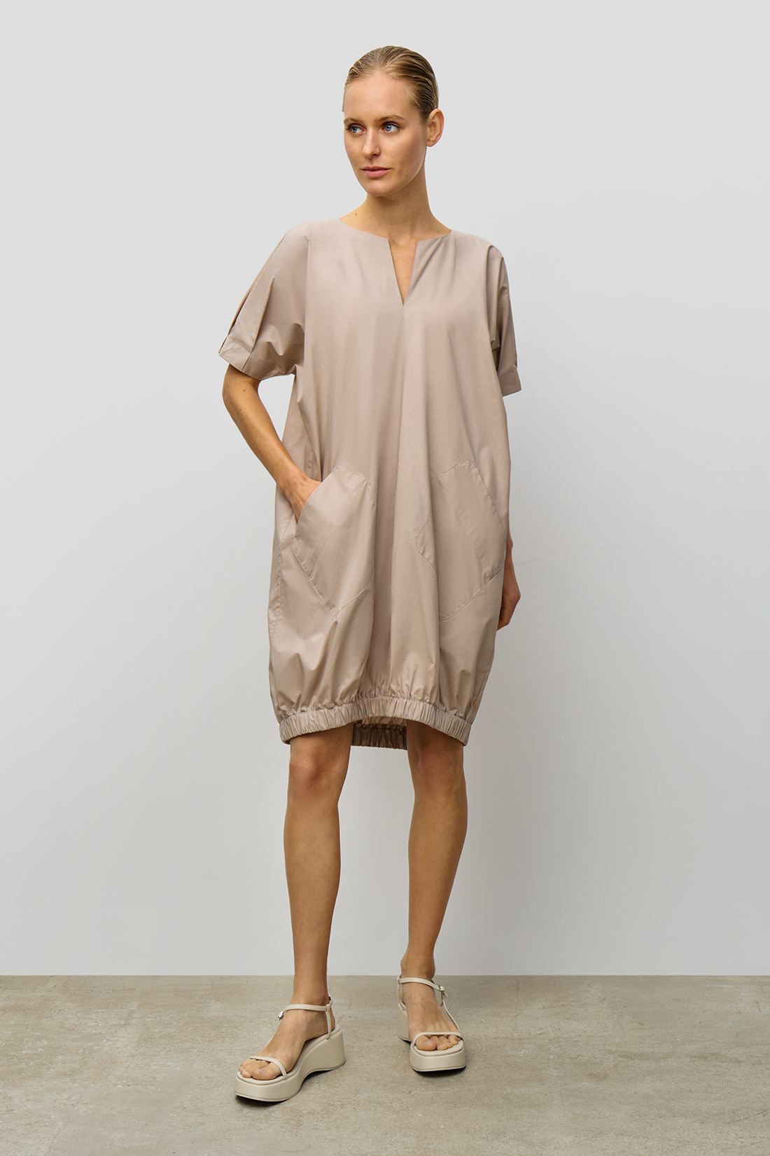 Платье женское Baon B451062 бежевое S