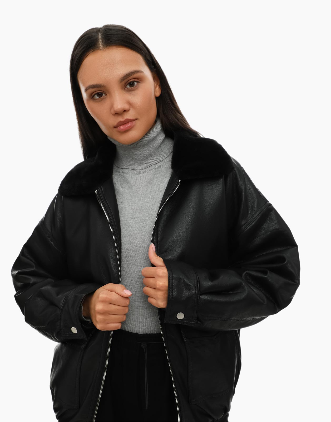 Кожаная куртка женская Gloria Jeans GOW003705 черная XS (38-40)