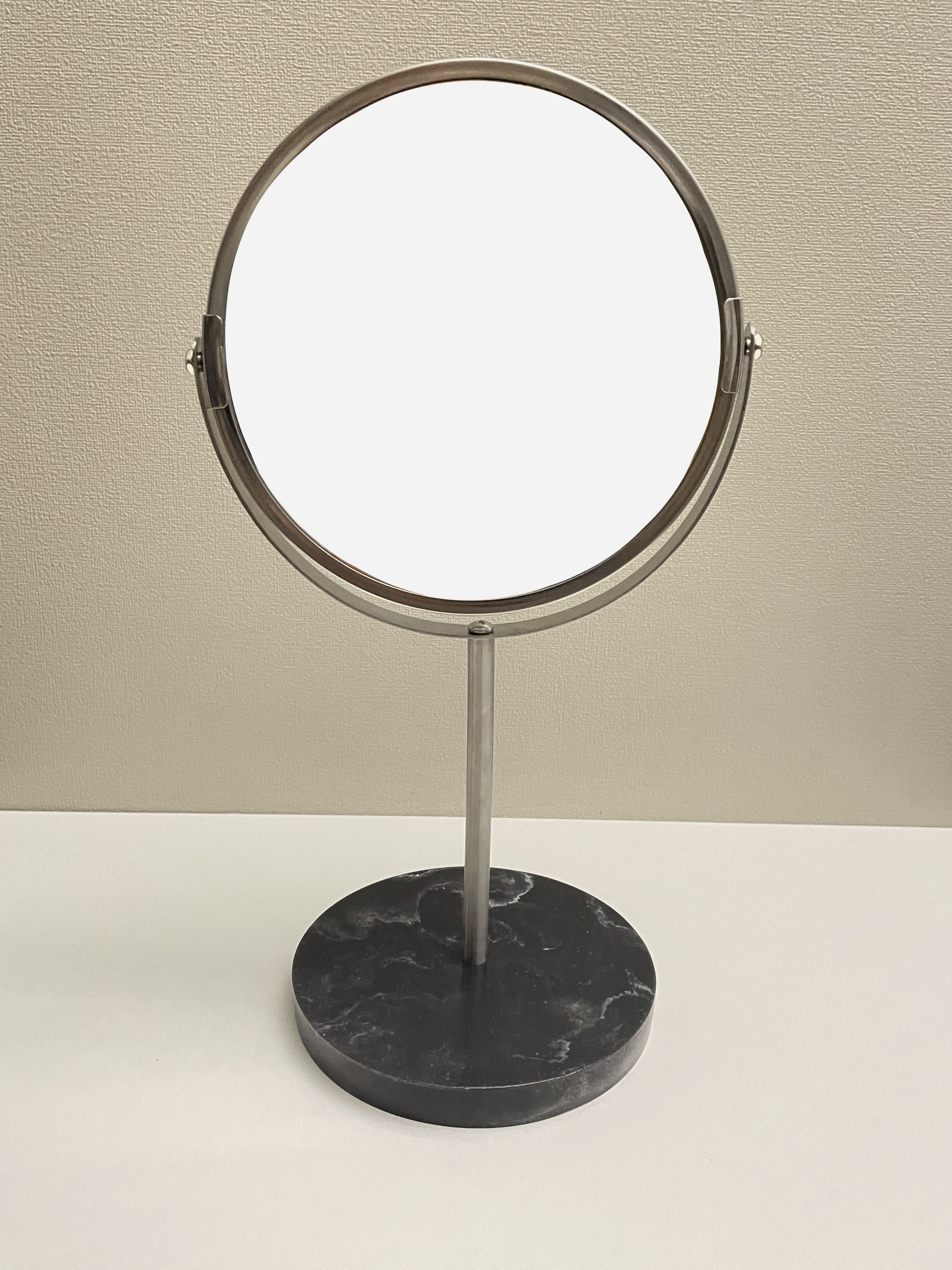 Настольное зеркало Haifisсh на подставке из искусственного камня, черный мрамор