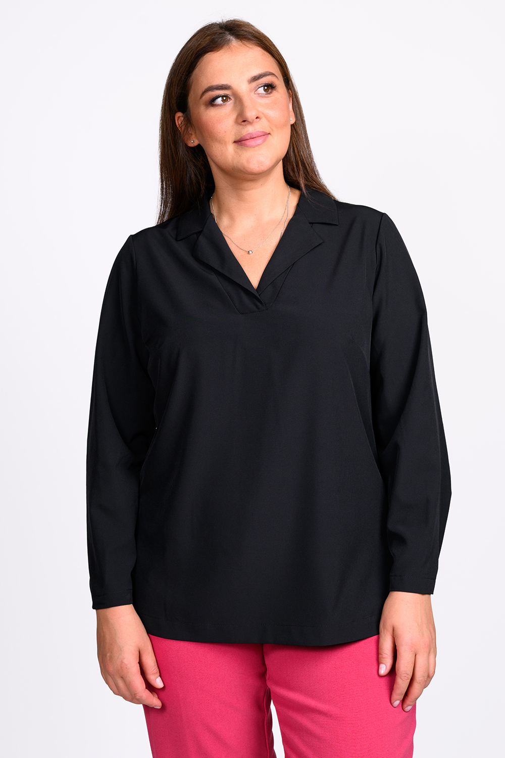 Блуза женская SVESTA C2877 черная 52 RU