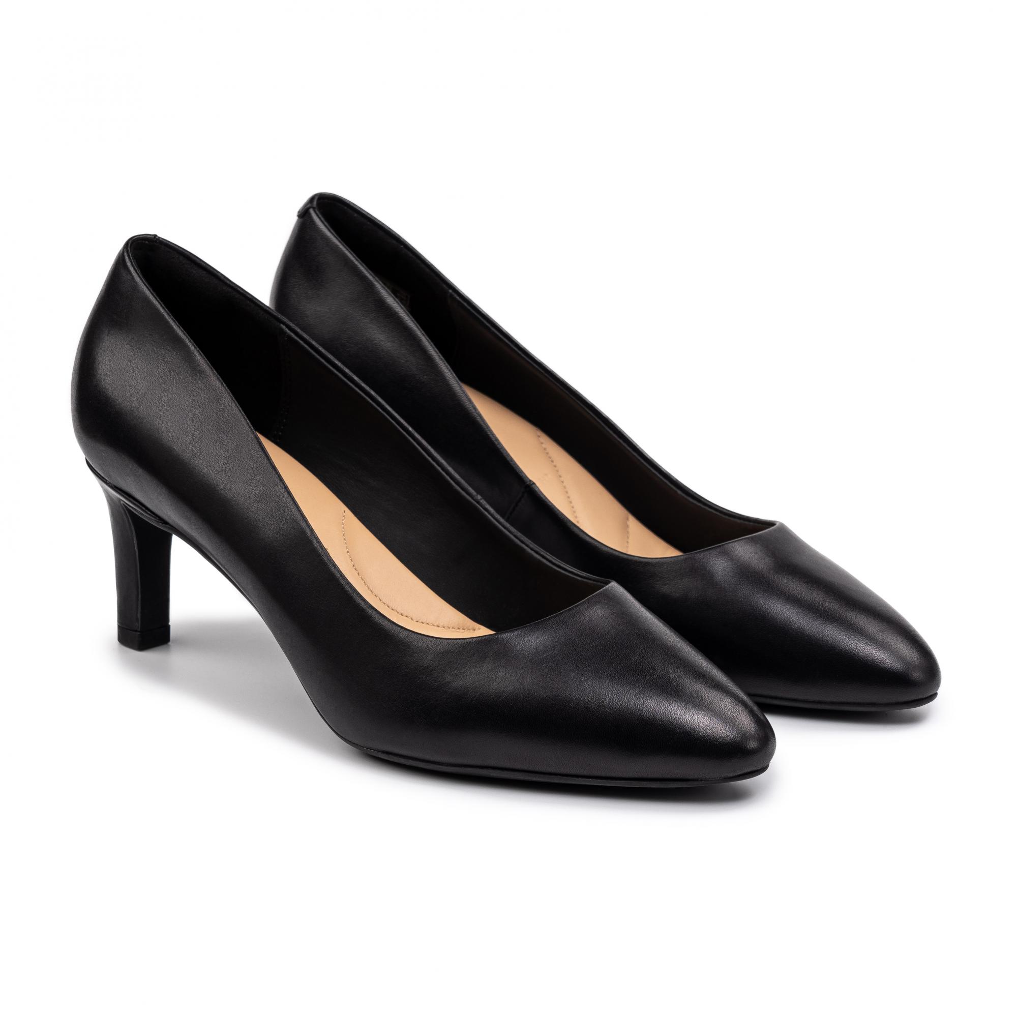 Туфли женские Clarks черные 38.5 EU