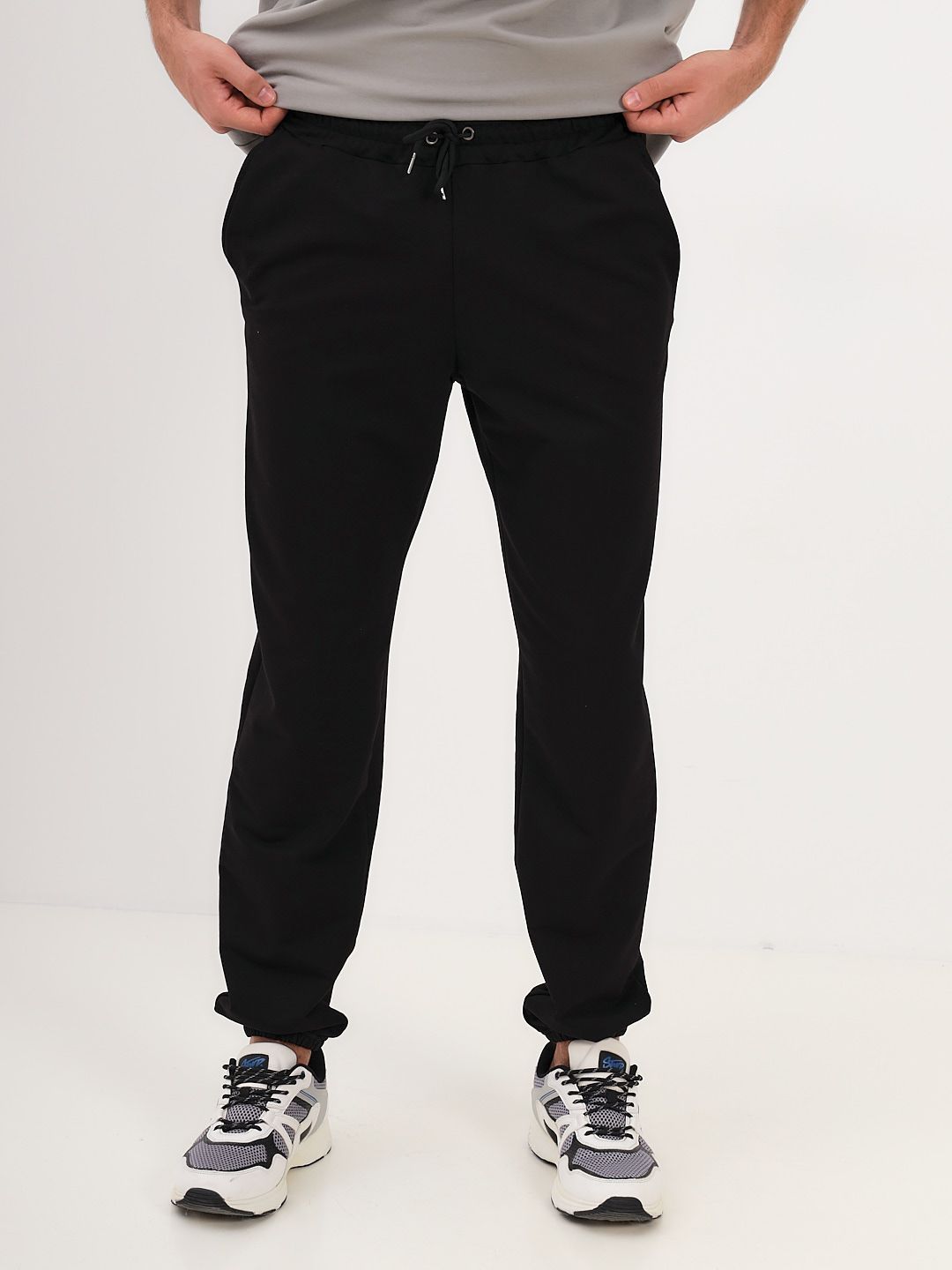 Спортивные брюки мужские MOM №1 MOM-88-3170 черные 44