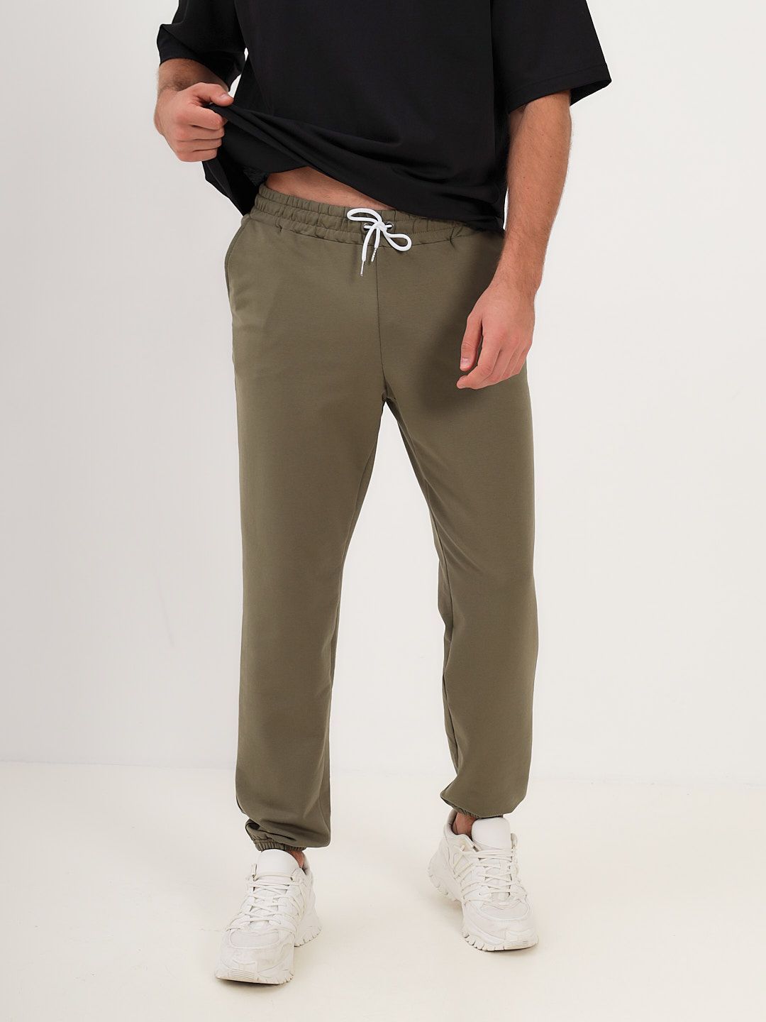 Спортивные брюки мужские MOM №1 MOM-88-3170 зеленые 48