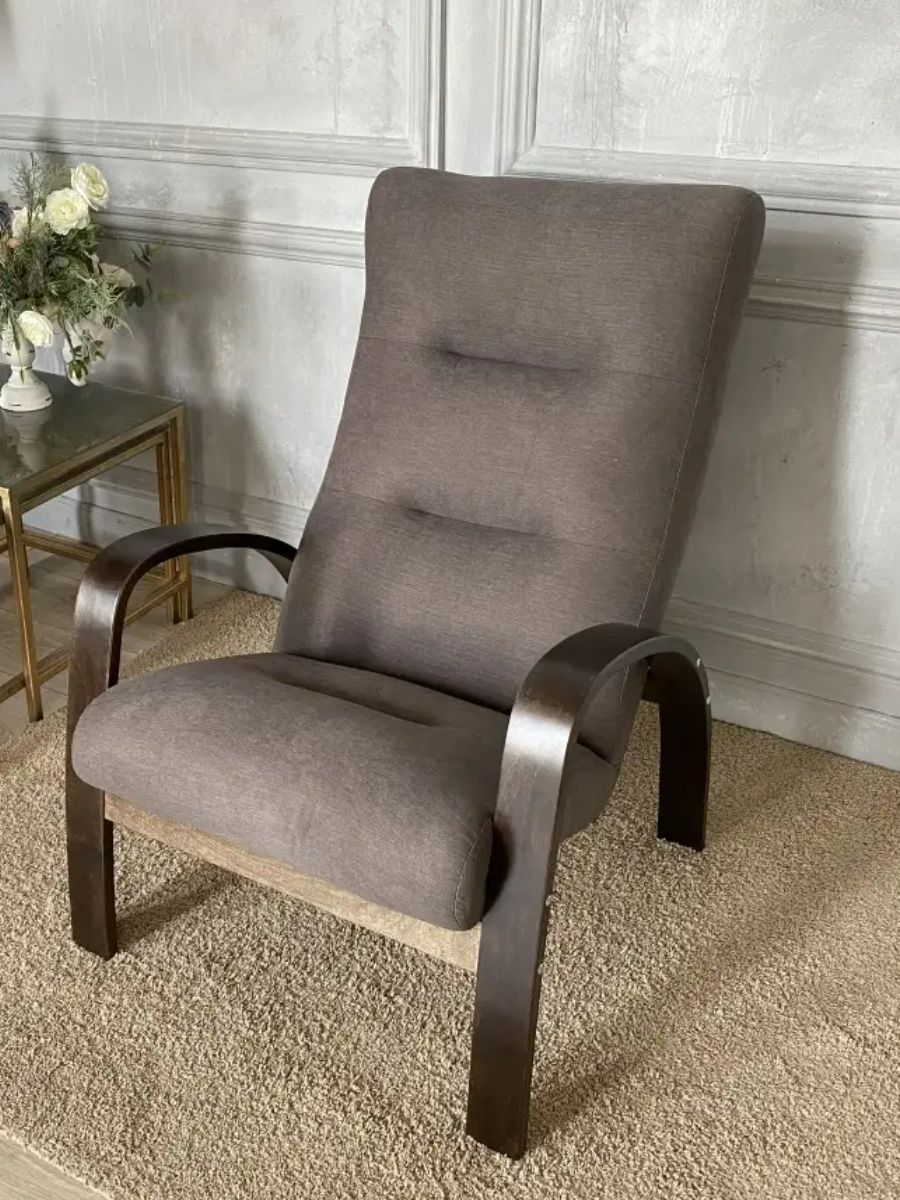 Кресло Спа-Комфорт Энди, коричневое велюровое 69x85x99 см, каркас орех
